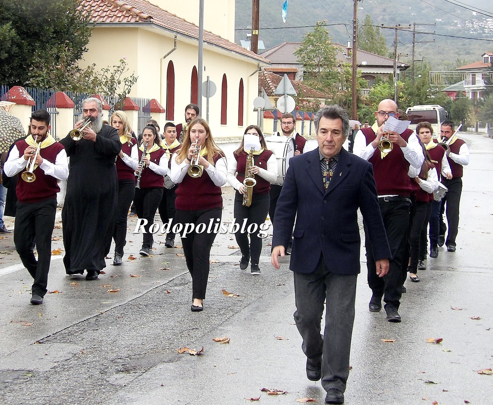 Rodopolisblog: Παρελαση στην Ροδοπολη Σερρων 28/10/2017 (φωτο και βιντεο)