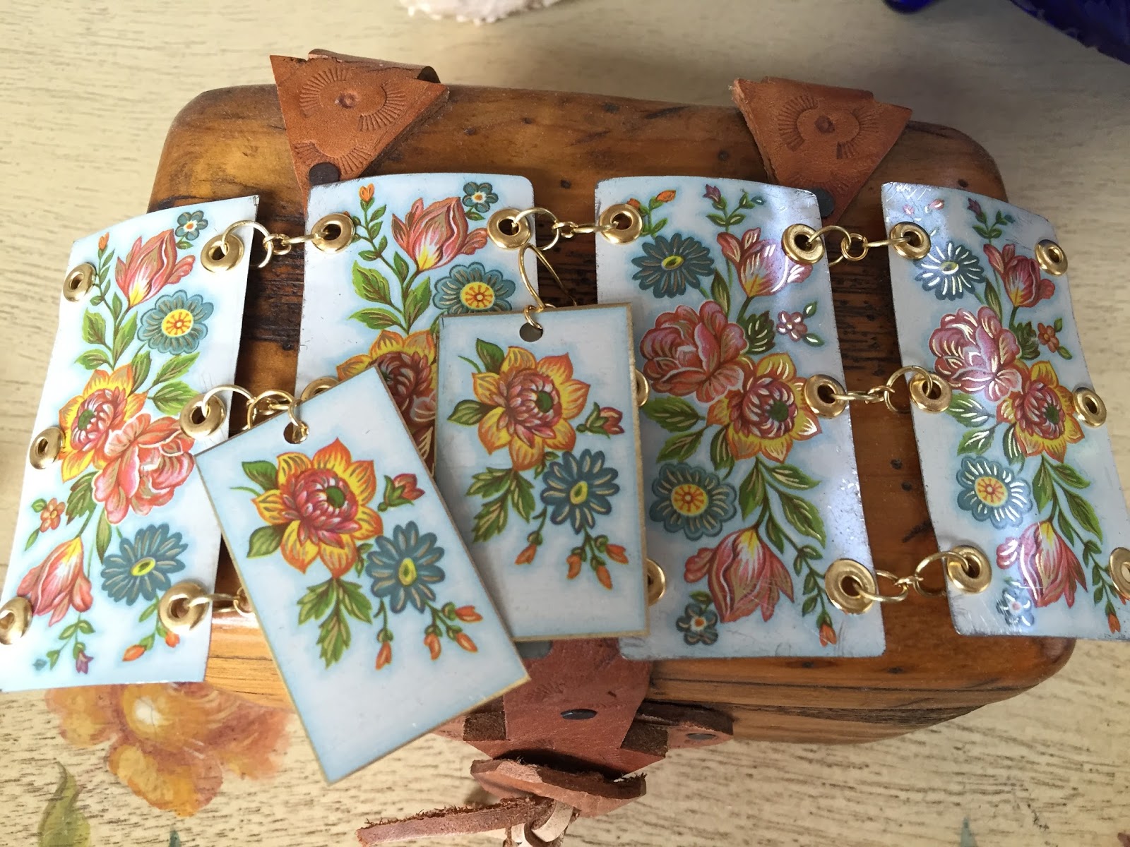 .: How to Easily Turn A Tin into Multiple Pieces of Jewelry