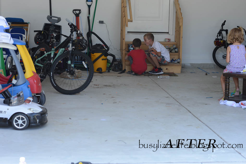 A busy lizzie life: Time to get Organized: Garage clean up in 30 minutes
