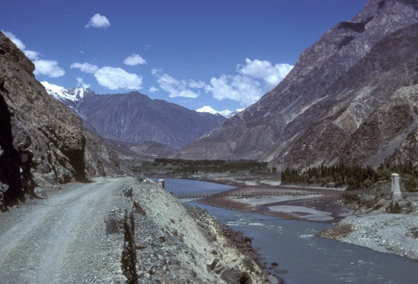 The Intrepid Tourist: Pakistan: GILGIT PROVINCE, Part 2: Punial and ...