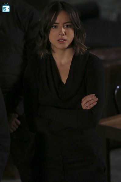 AGENTS OF SHIELD - Foto promozionali del prossimo episodio "Many Head ...