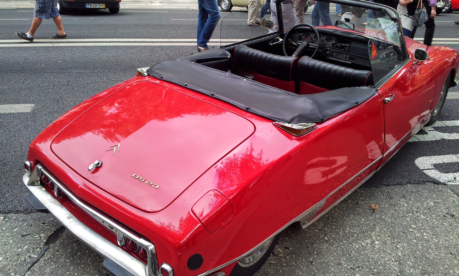 Automoveis Clássicos em Lisboa | Quatro rodas e um volante!