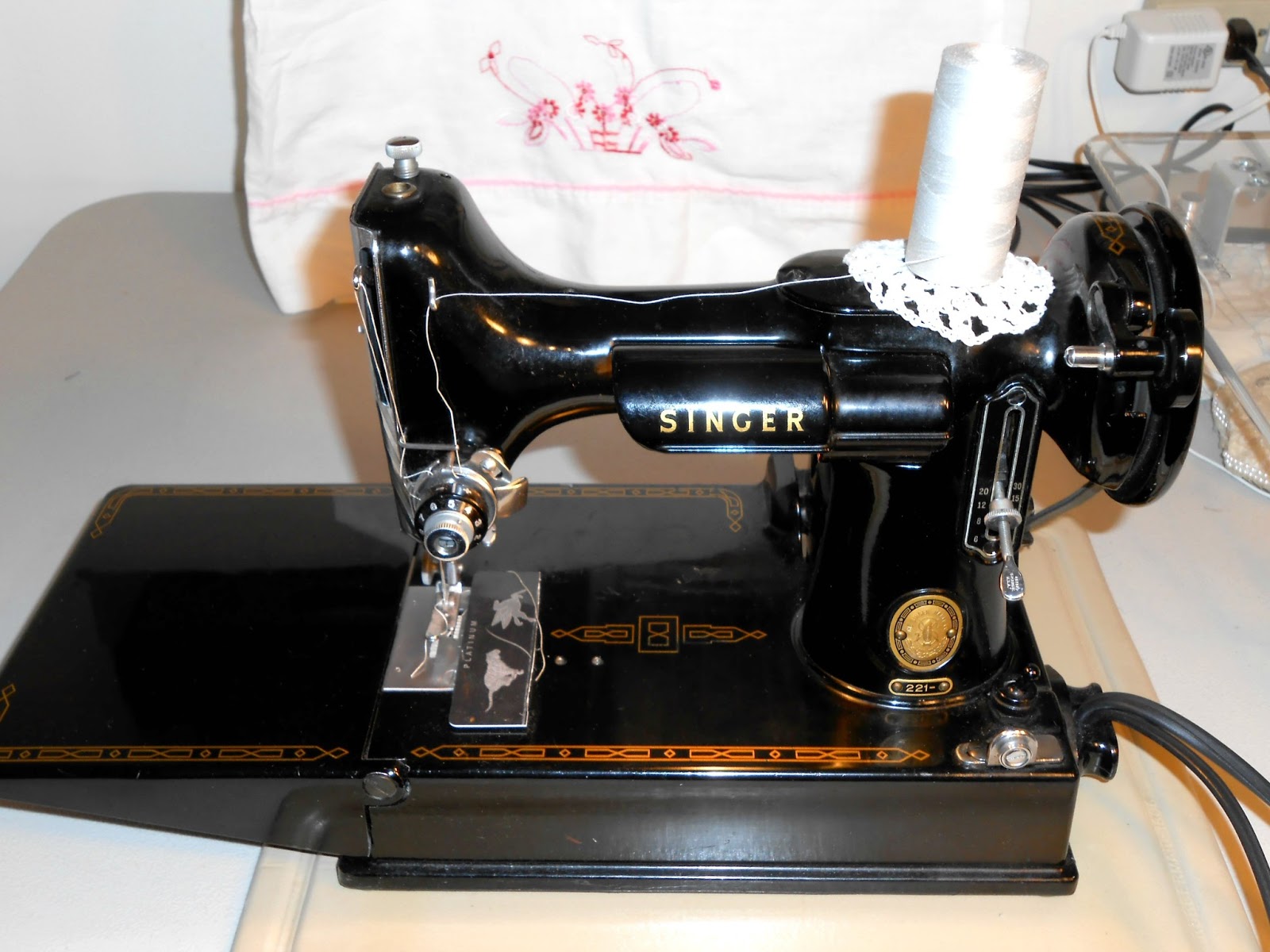 365 Days and Other Ramblings: Keepin' the Hands Busy...