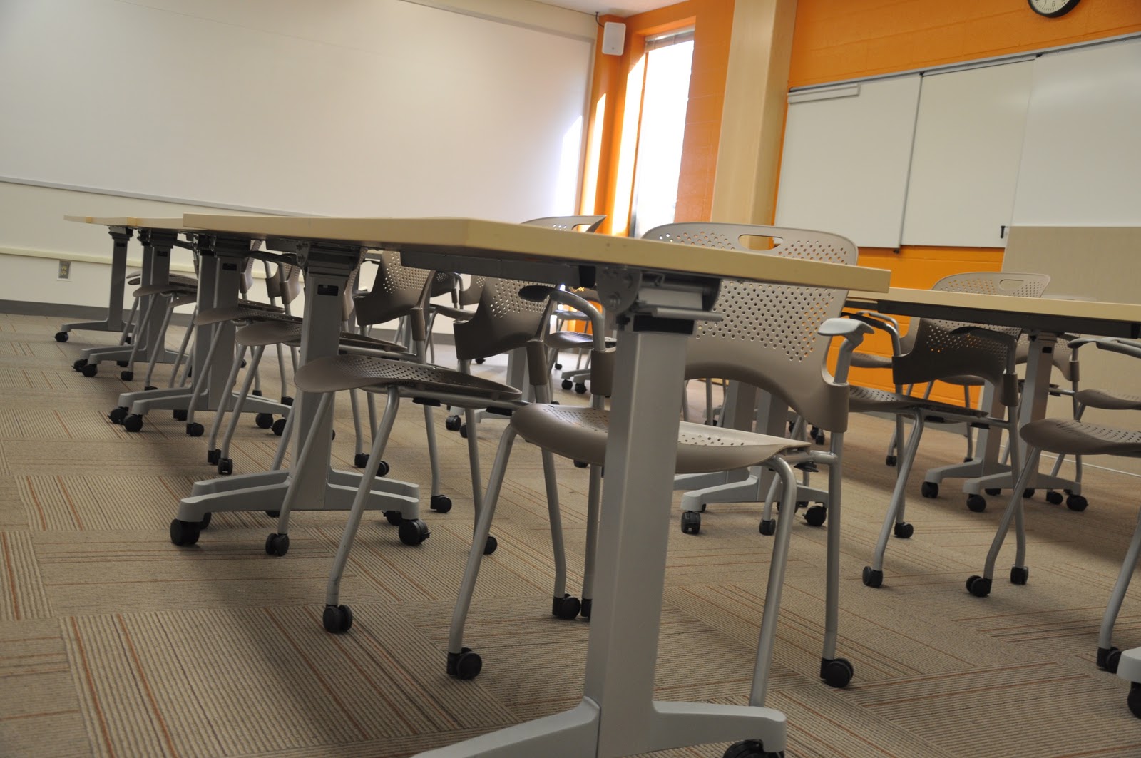 Jon M. Huntsman School of Business: Experimental classroom is cool but ...