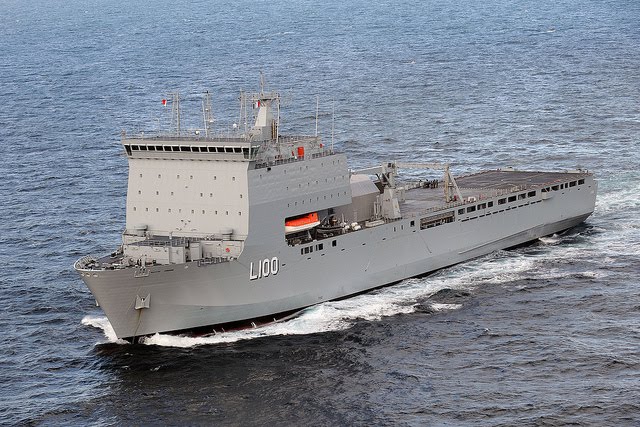 World Defence News: Royal Australian Navy commissions Bay Class Landing ...
