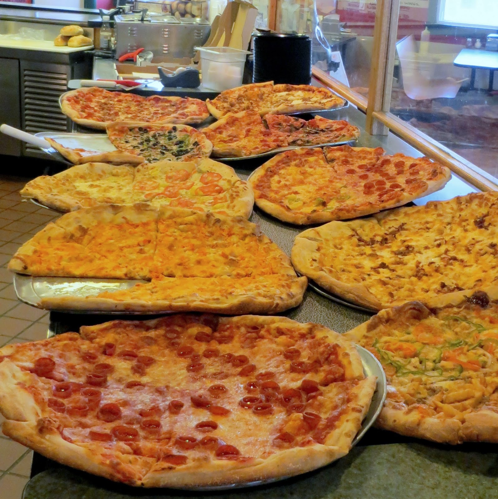 The Rochester NY Pizza Blog: Tony Pepperoni Buffalo Chicken Pizza, and ...