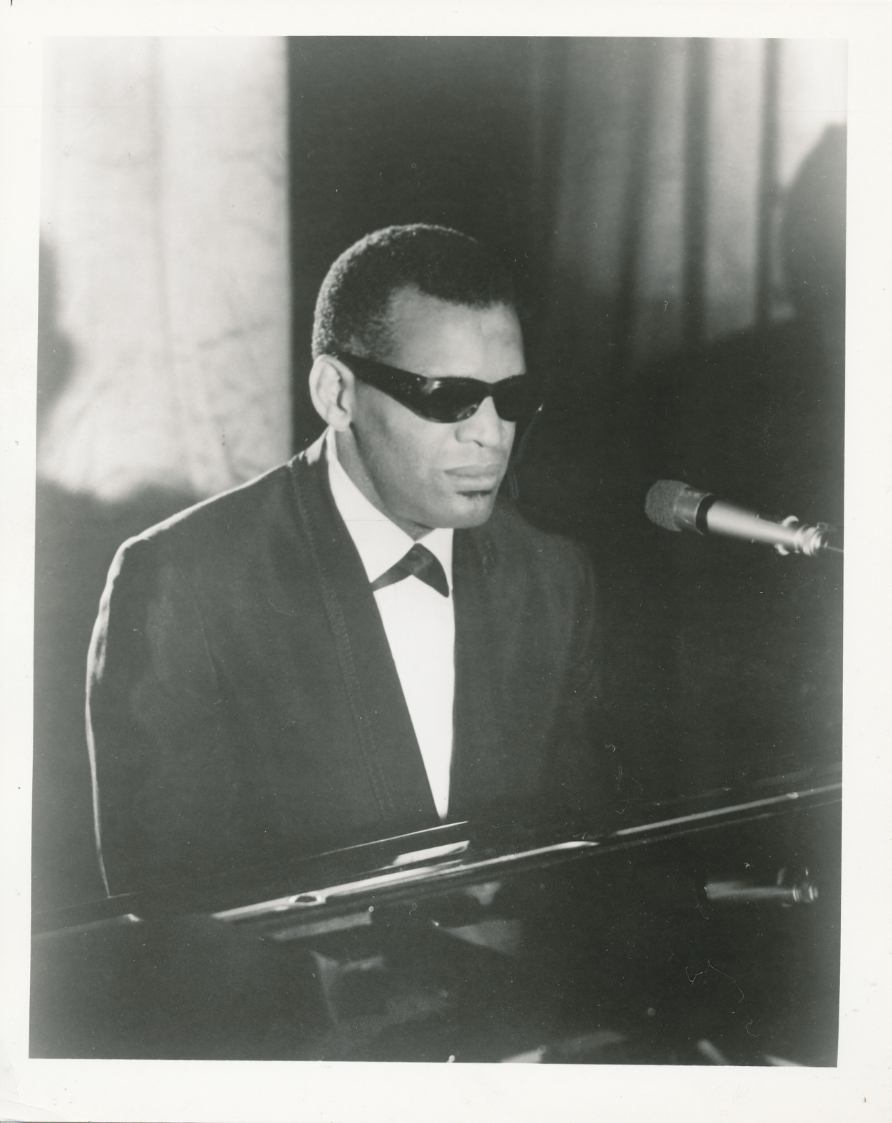 Ray Charles Video Museum: Ray Charles Is In Town - Chronology 1964