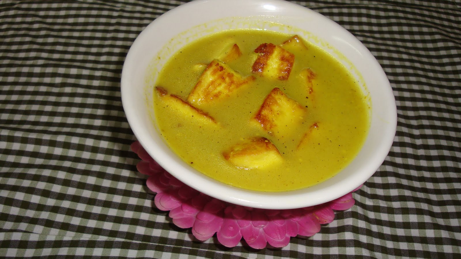 happy bee..ing busy... ............busy bee..ing happy!: Sarson Paneer ...