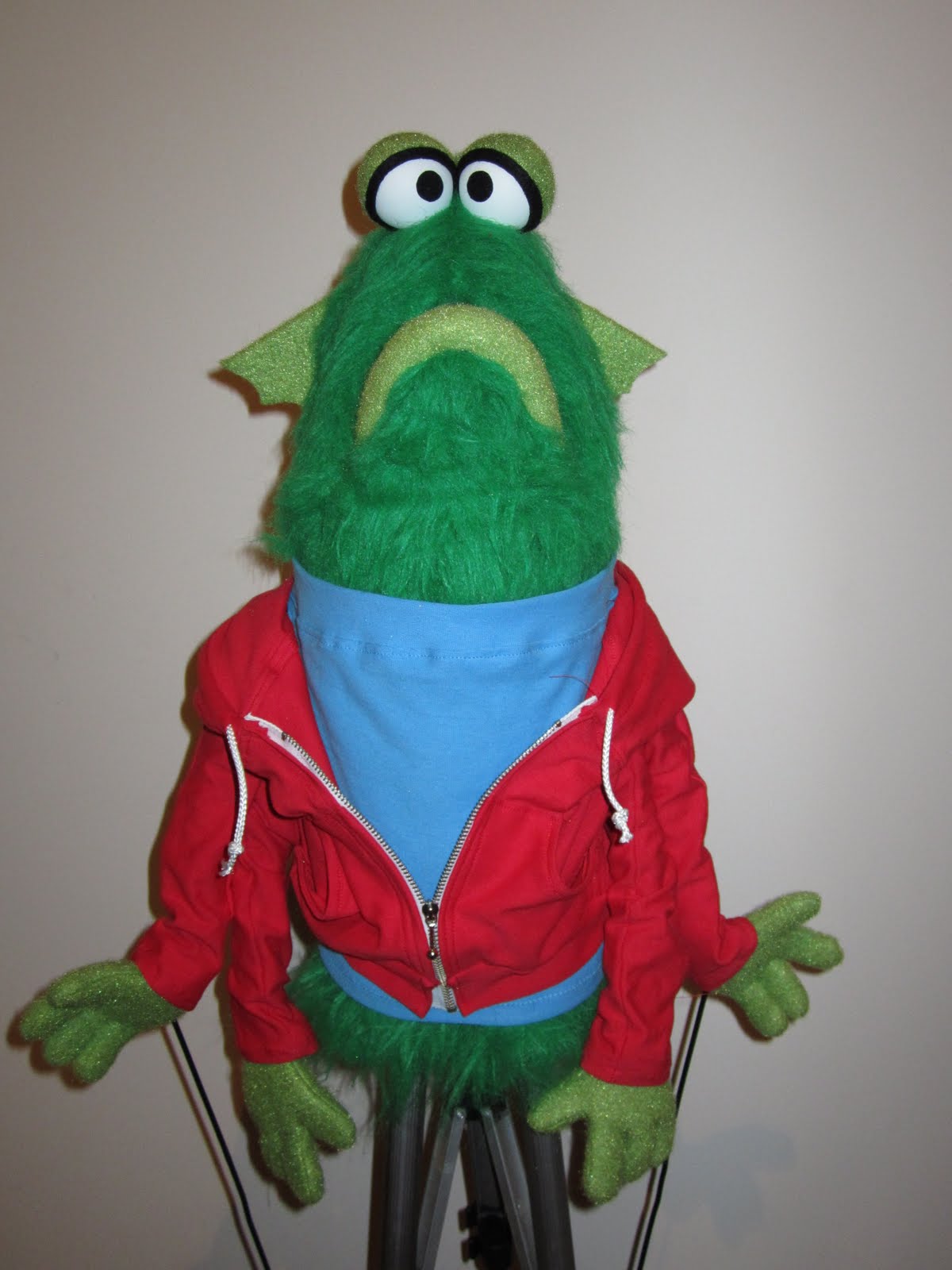 jarrod boutcher puppets: FINISHED SEA MONSTER