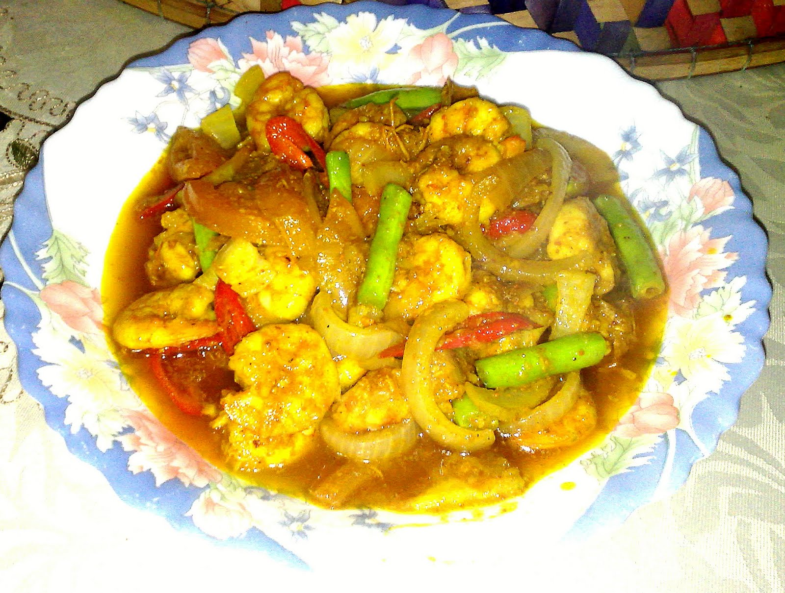 FAMILY JANNATI: UDANG GORENG KUNYIT