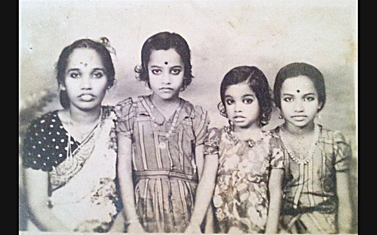 OTTUR FAMILY GENEAOLOGY: OTTUR MADHAVI AMMA