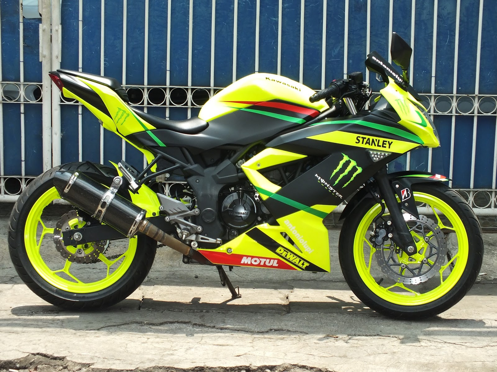 Oracle Modification Concept: KAWASAKI NINJA 250 MONO Propertyh MR. ARIF ...