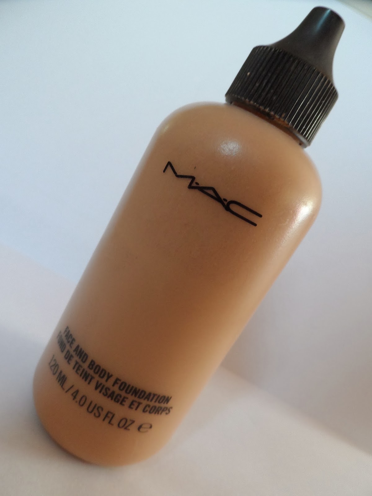 Mac Face and Body Foundation | b r y o n y l a u r a