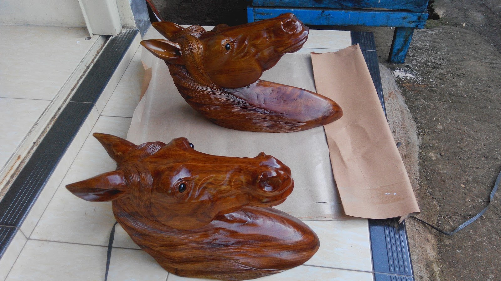 SELAMAT DATANG DI NGATENIL Art seni ukiran patung souvenir handy craft ...