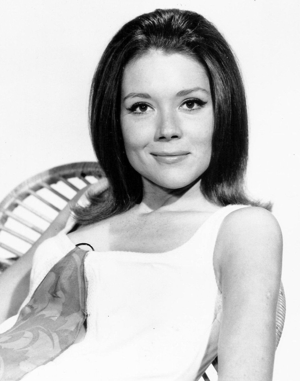 Slice of Cheesecake: Diana Rigg, pictorial