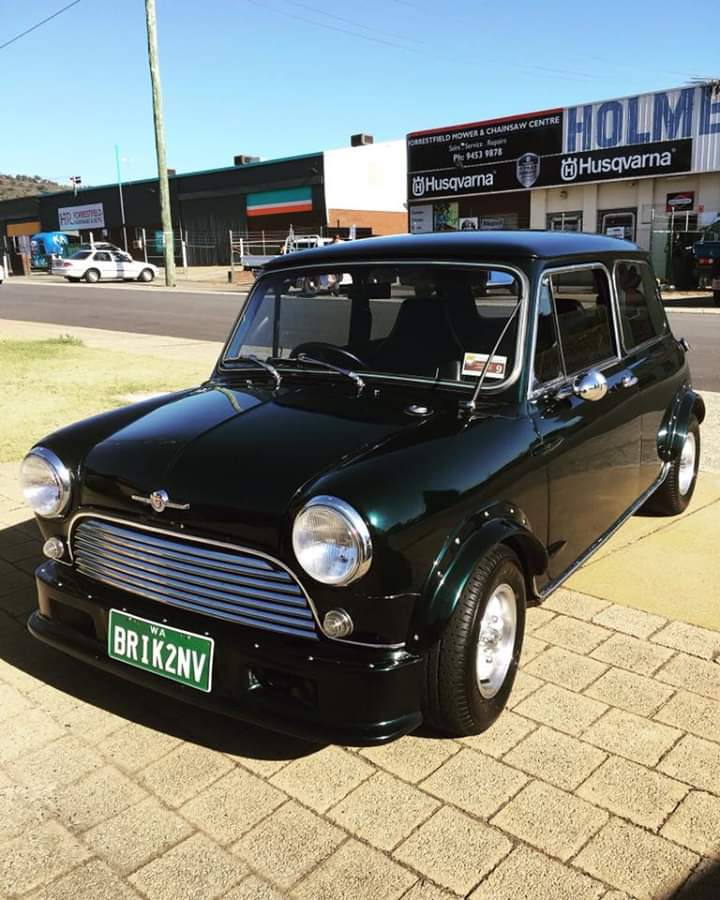 Licenced 1967 morris mini for sale, deluxe body that has been modified ...