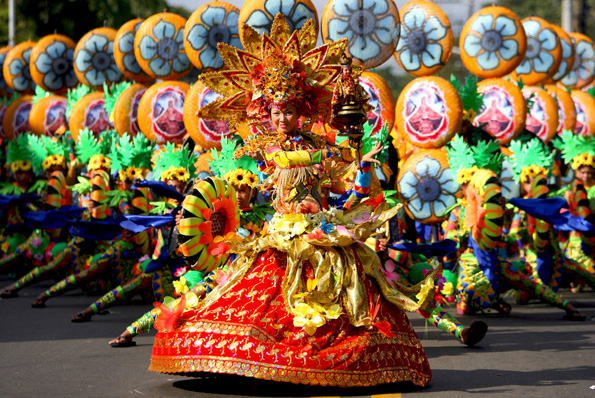 Sinulog Festival Cebu. One Beat, One Dance For The World - One of the ...