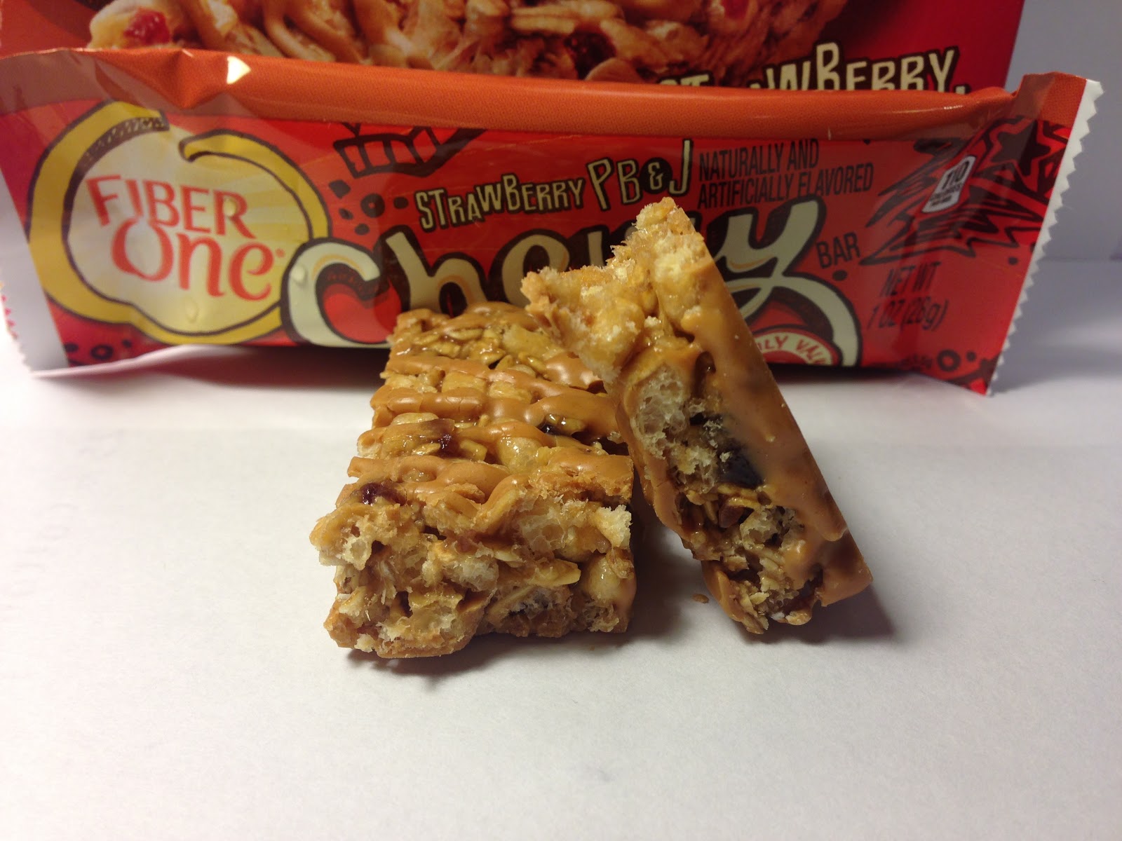 Crazy Food Dude: Review: Fiber One Strawberry PB&J Chewy Bar