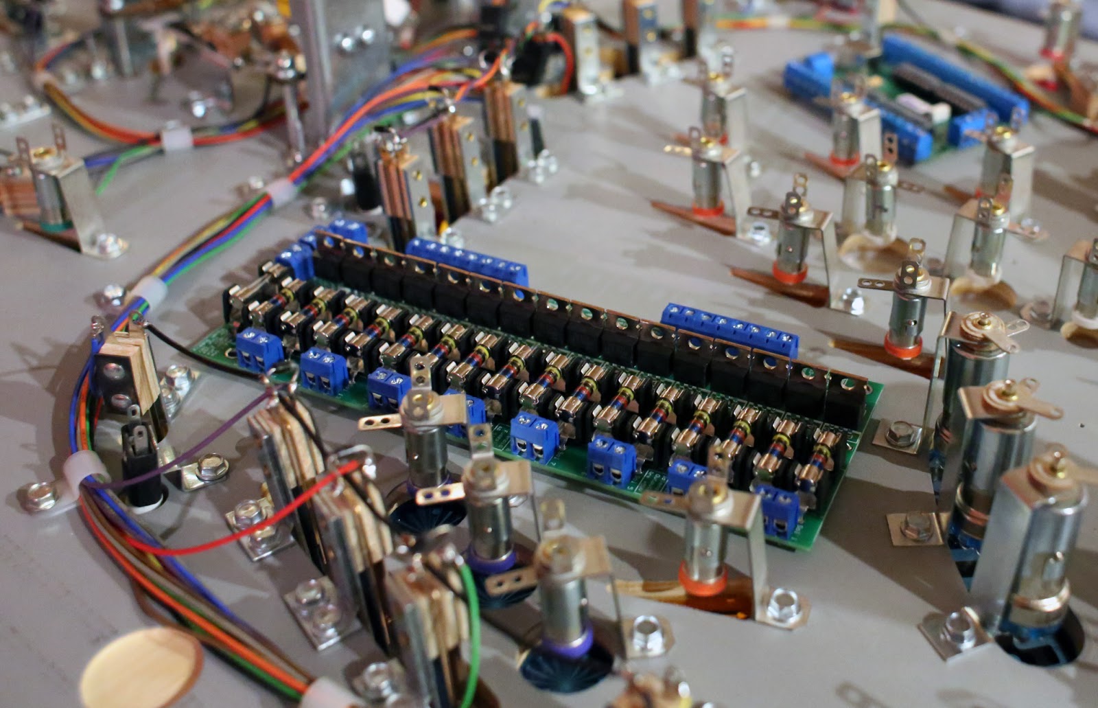 Pinball Chameleon's Guide to DIY Pinball Machine Construction: February ...