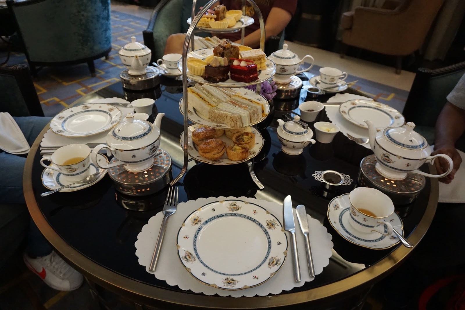 AFTERNOON TEA IN THE LOBBY LOUNGE, THE RITZ-CARLTON KUALA LUMPUR