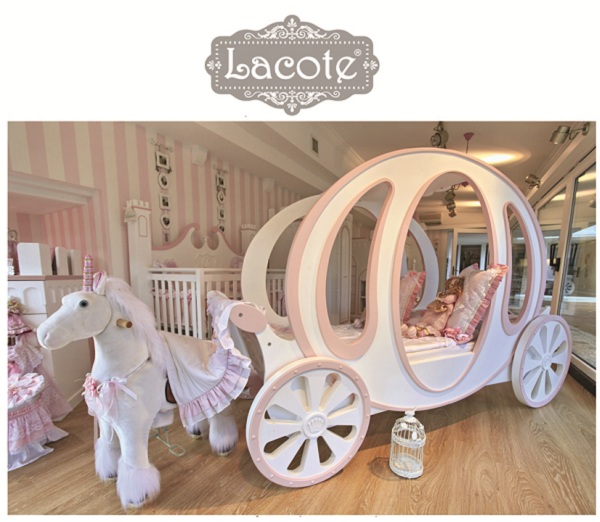 Dream Princess Coach Bed | Interesting Creative Designs