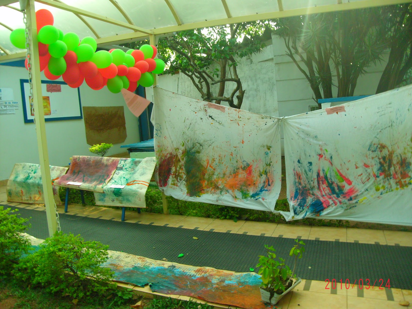 Formar e Acrescentar: Arte Com bebês