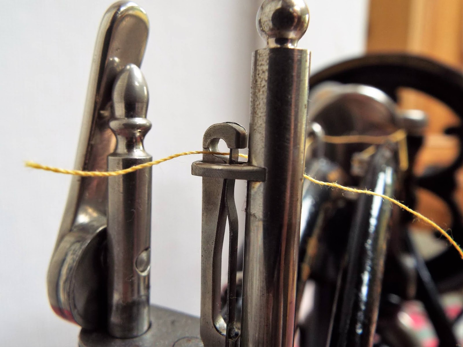 Lizzie Lenard Vintage Sewing: Threading the Willcox and Gibbs Automatic