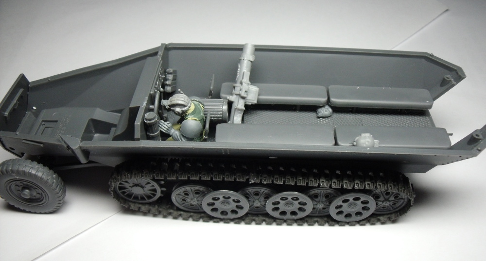 KerberosW40k: Imperial Guard SDKFZ Hanomag conversion WIP (2)