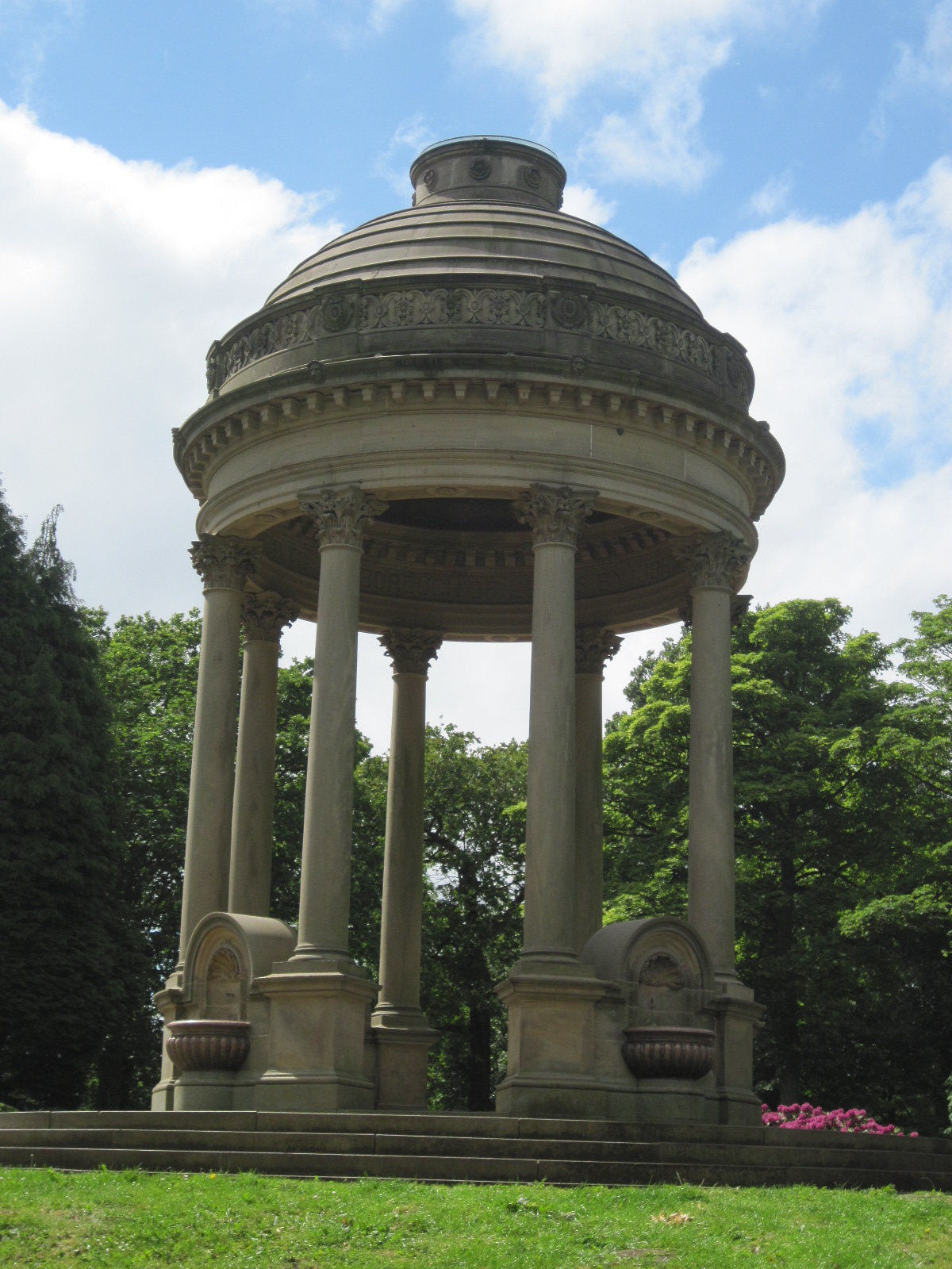 Through The Keyhole: Roundhay Park