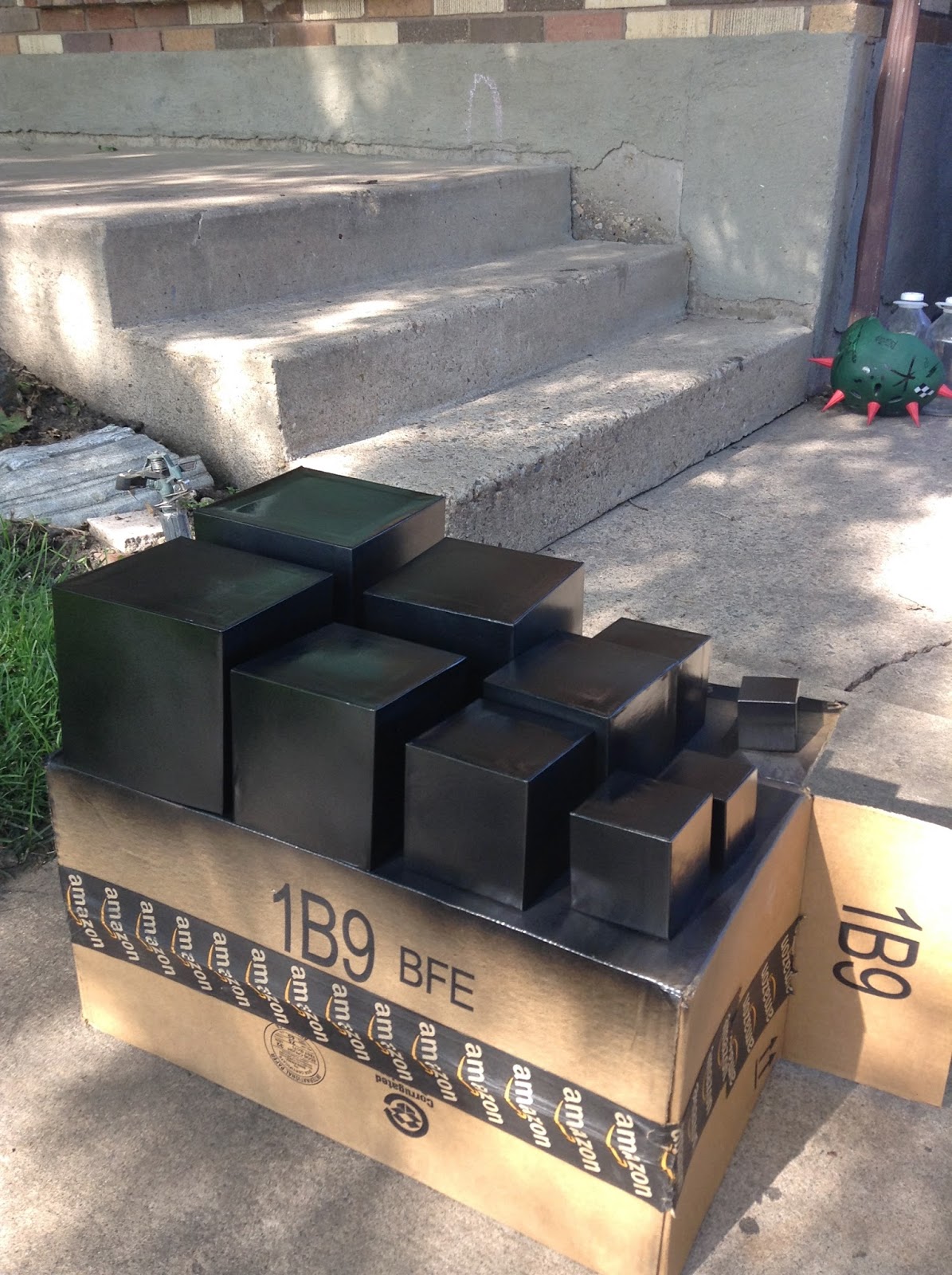 The Helpful Garden: Cosmic Nesting Boxes