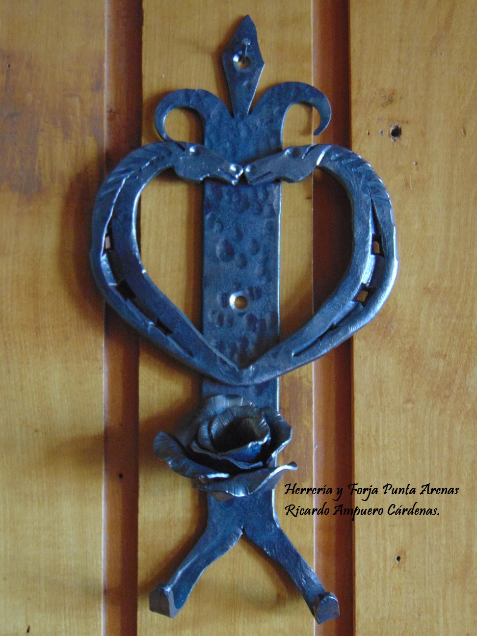Herreria y Forja Punta Arenas: Percheros