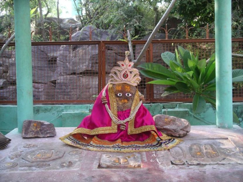 Giriraj Maharaj Govardhan:-:-:: November 2012