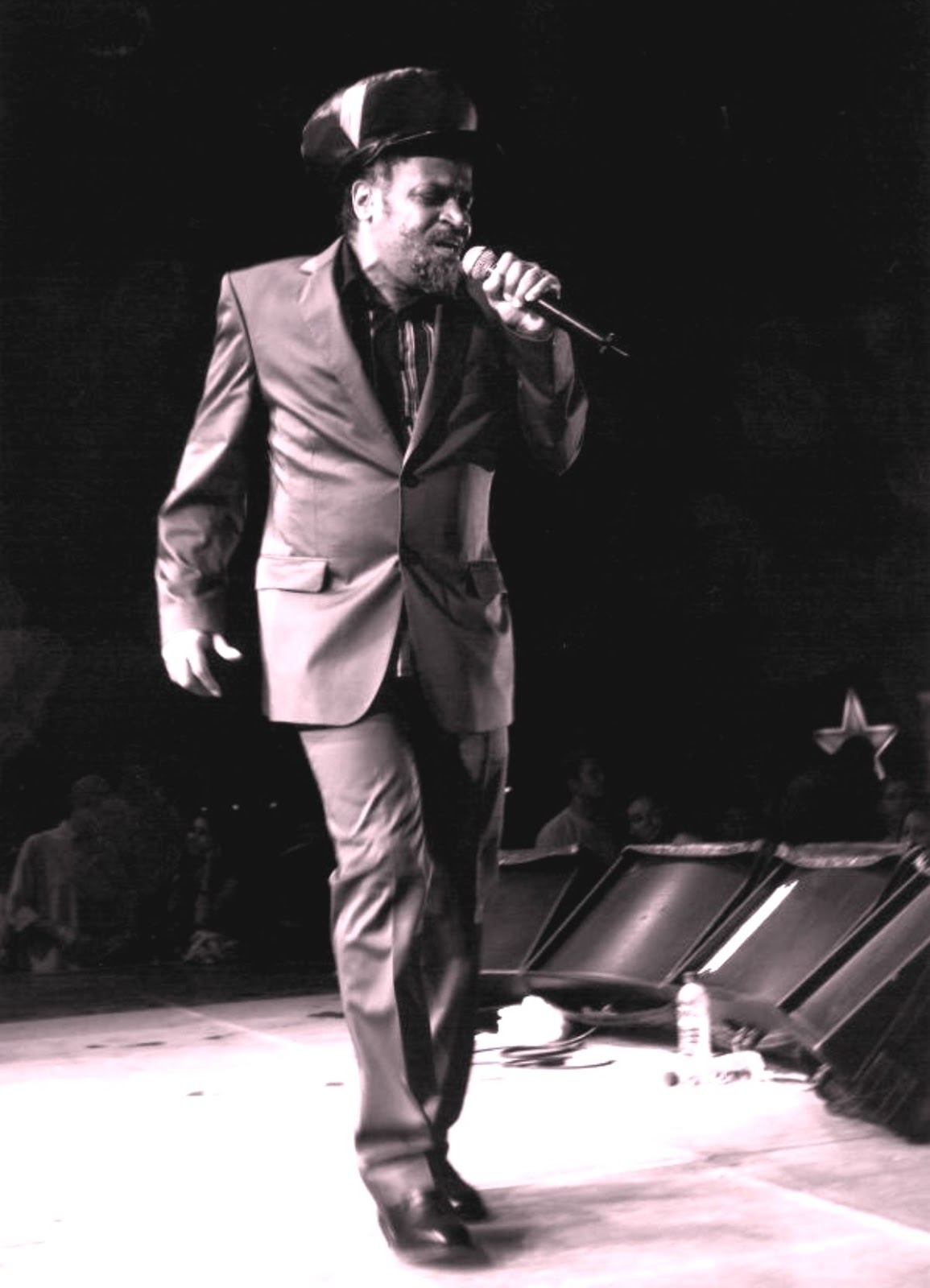 Reggaediscography: LITTLE ROY - DISCOGRAPHY: (Reggae Singer)