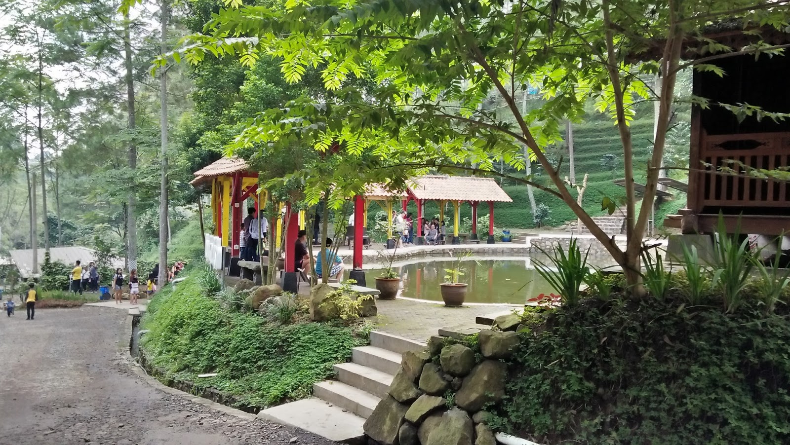 Dago Dreampark Dago Giri Bandung - Warna warni hidup