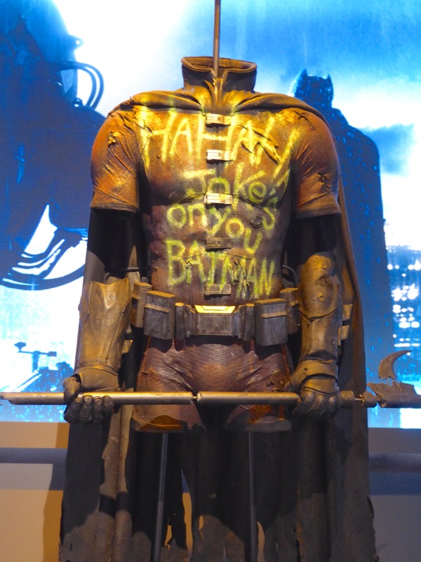 Hollywood Movie Costumes and Props: Knightmare Future Batsuit and Dead ...