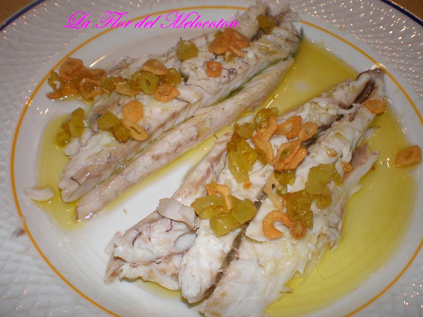 La Flor del Melocotón: JUREL CON SOFRITO DE AJOS Y GUINDILLAS