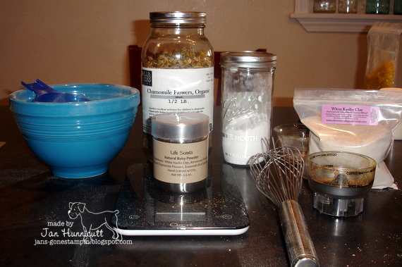 Simply Handcrafted: Make Your Own Baby/Body Powder