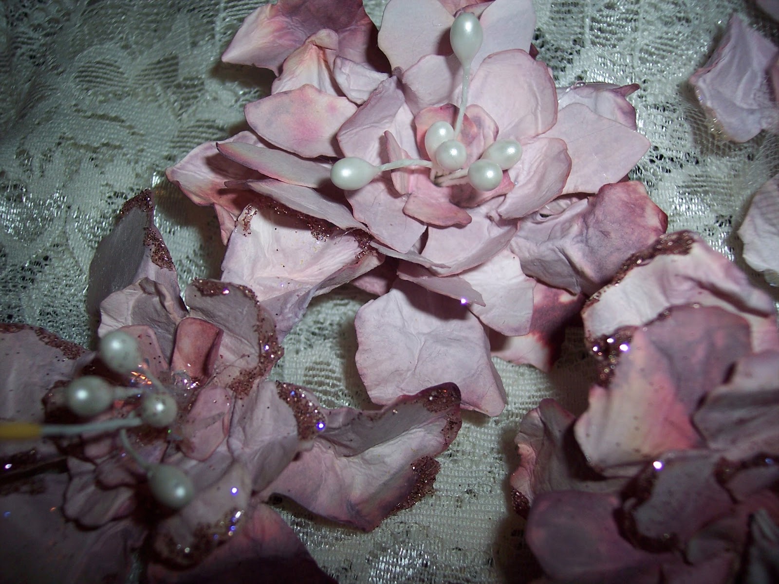 Put the Glue Down: TUTORIAL : Starch Flowers using Tim Holtz Tattered ...