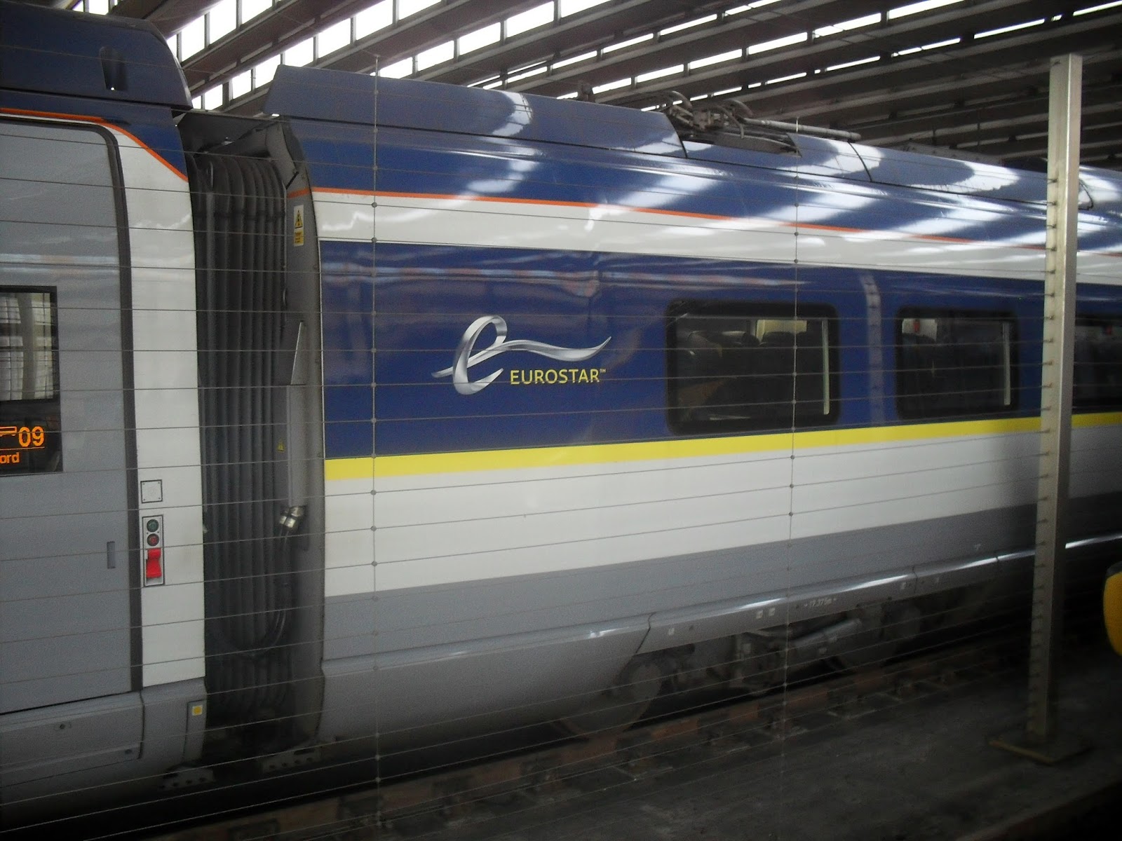 Steve's Bus & Train Page: Class 374 First Pics