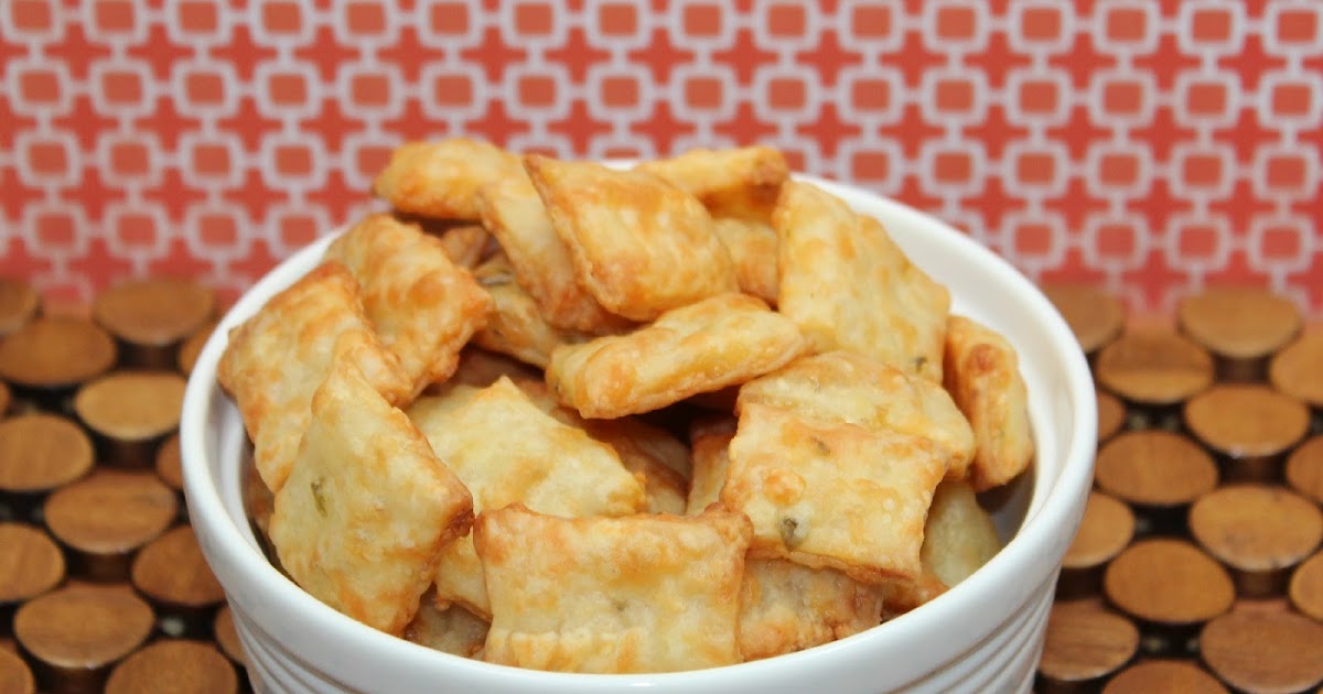 Michelle's Tasty Creations: Jalapeno Cheesy Snack Crackers