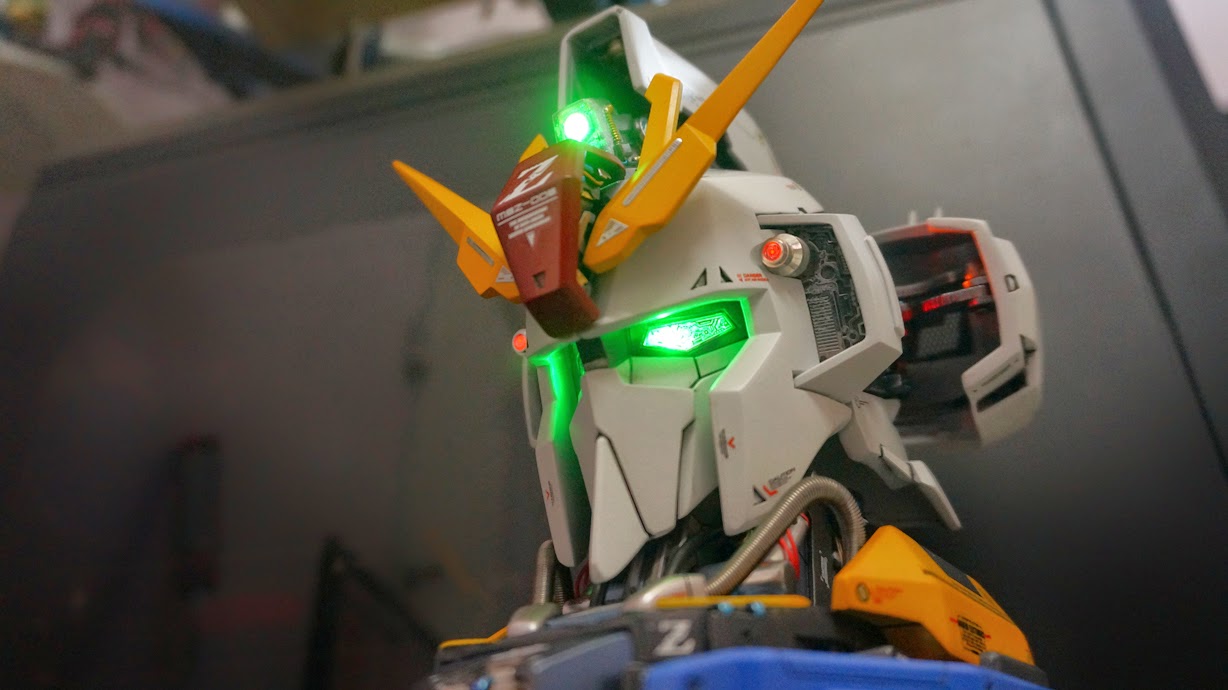 GSM 1/24 Tansformable Zeta Gundam Head Display + Full LED Function