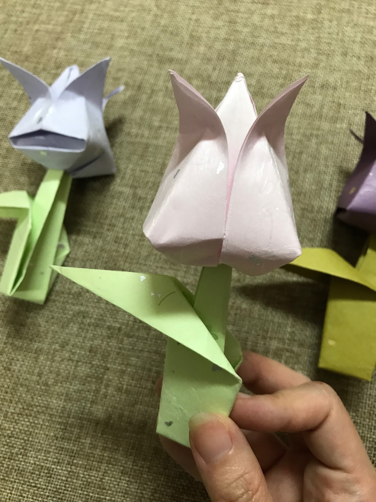 Tutorial #21: Origami Tulip Tutorial | The Idea King