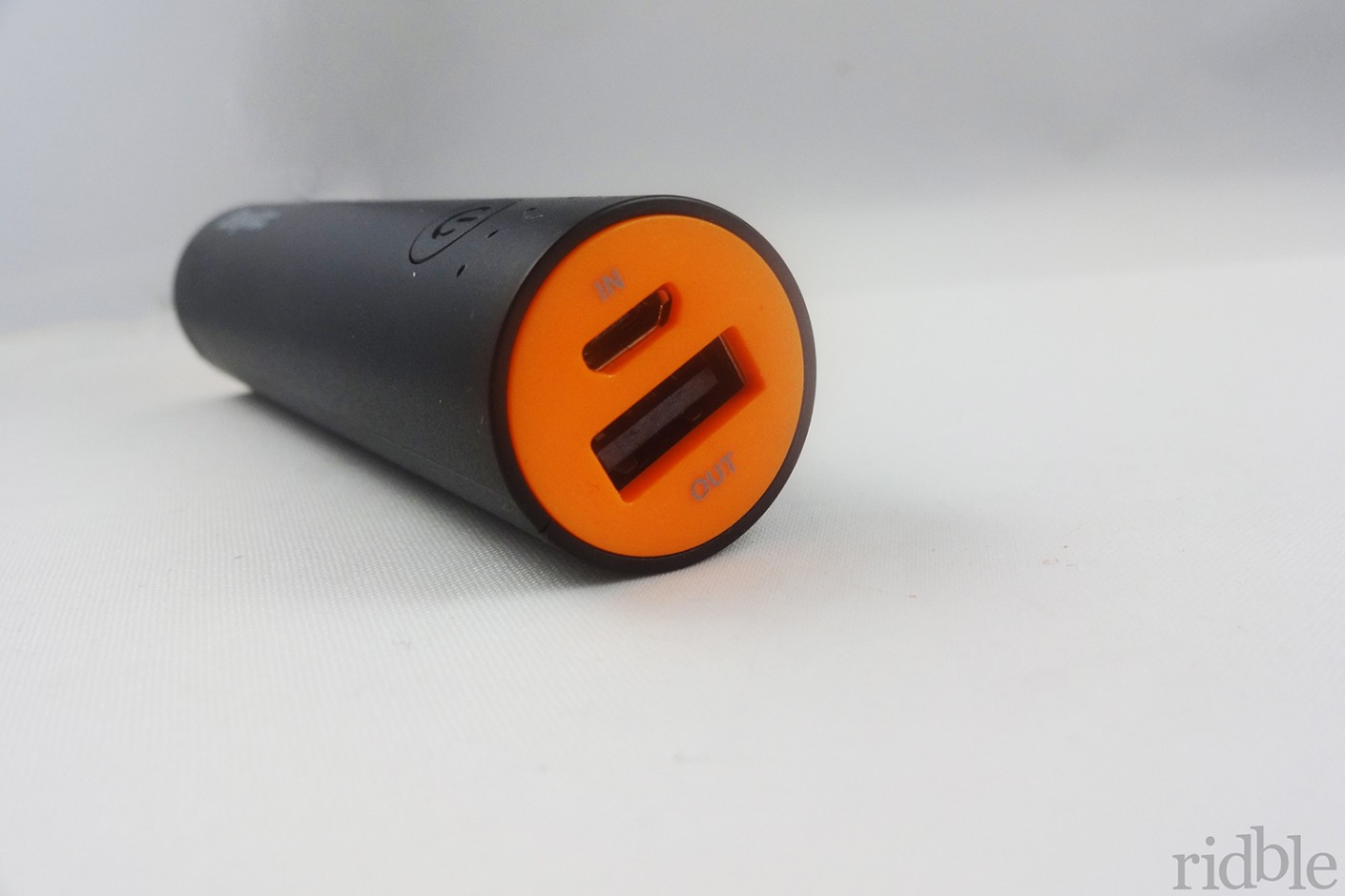 EasyAcc Classic 3350mAh Power Bank Reviews and price: