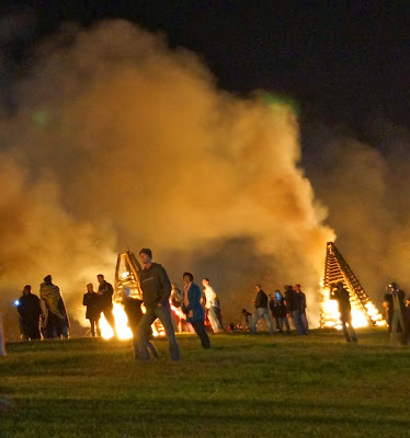 Dancing 'Cross the Country: Christmas Eve Bonfires: Lutcher/Gramercy ...