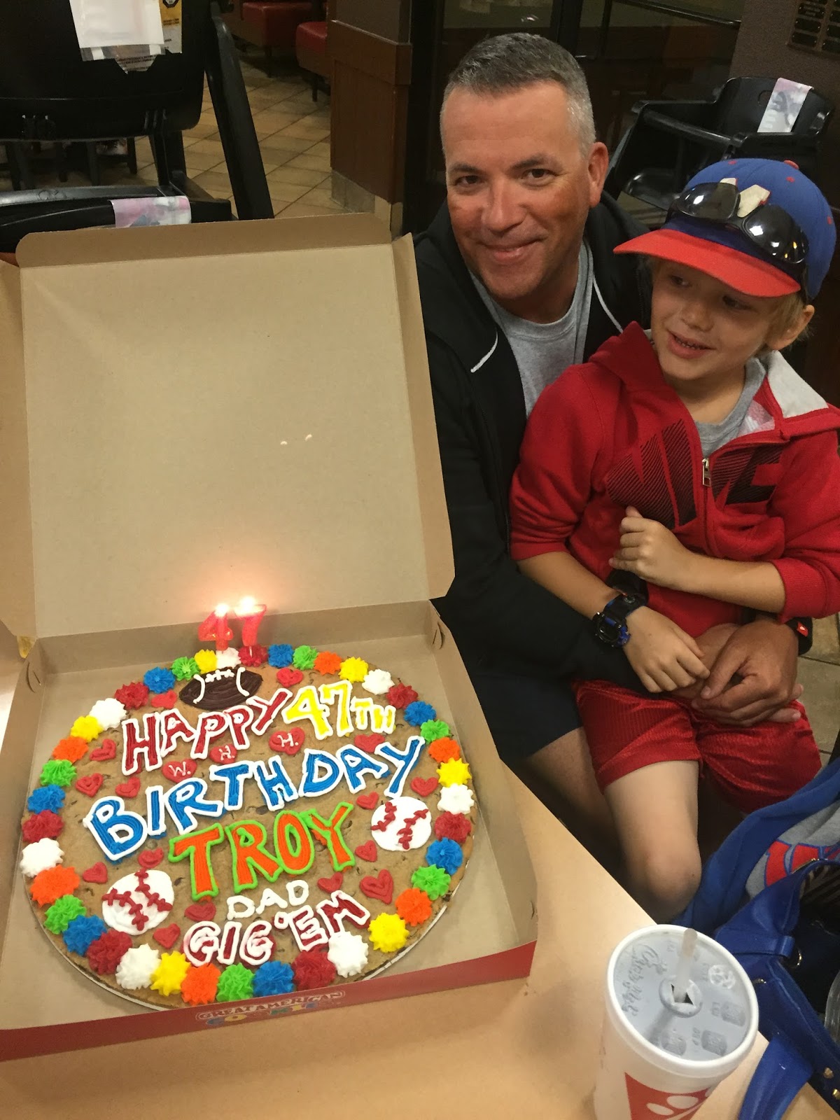 Trendy Mindy and Her Loves...: Football for Troy's Birthday!!!