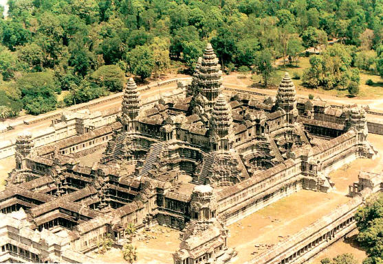World Biggest Hindu Temple - Angkor Wat, Cambodia : The largest Sri ...