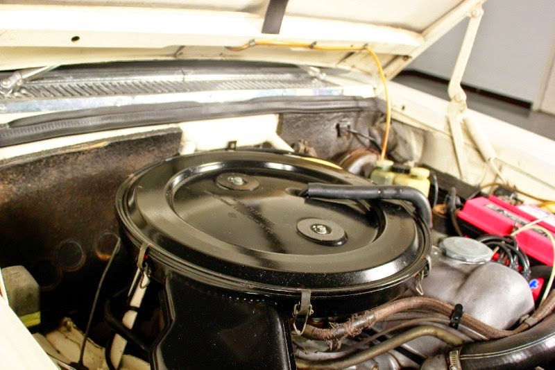 Mercedes-Benz W114 250 Automatic | BENZTUNING