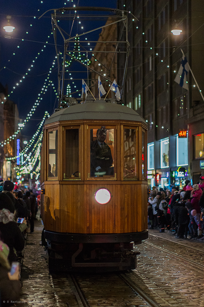 Pink Pionies: Helsinki Christmas Parade
