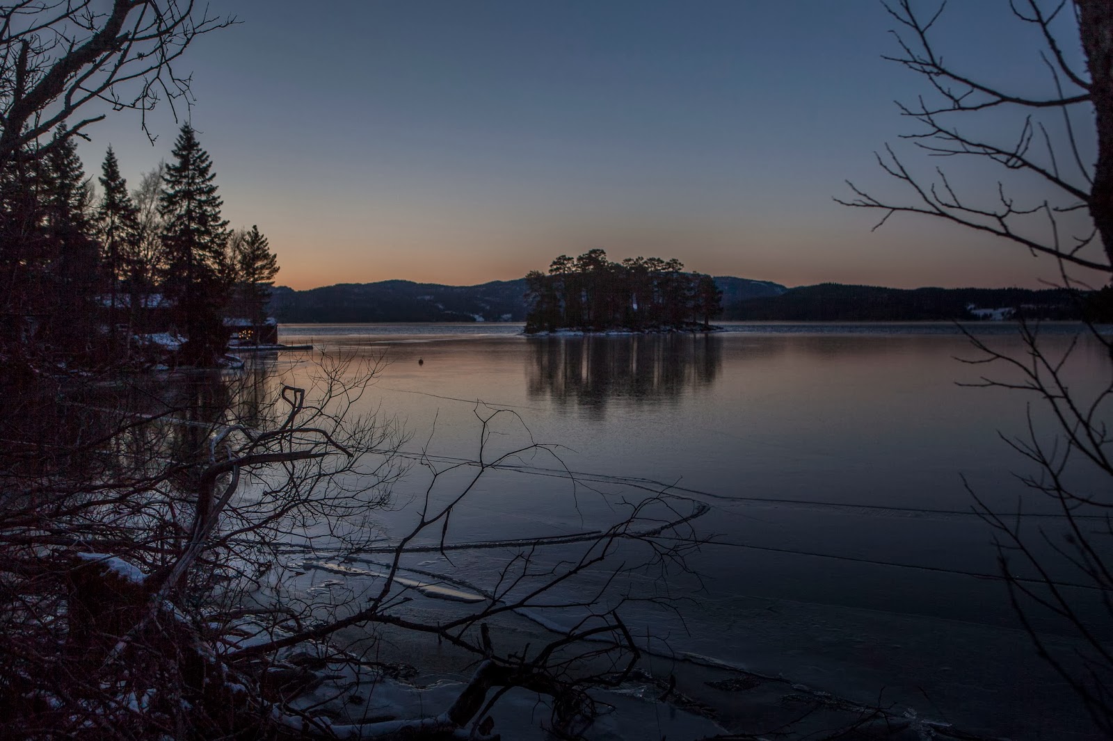 Foto W@ng: Soloppgang Jonsvatnet