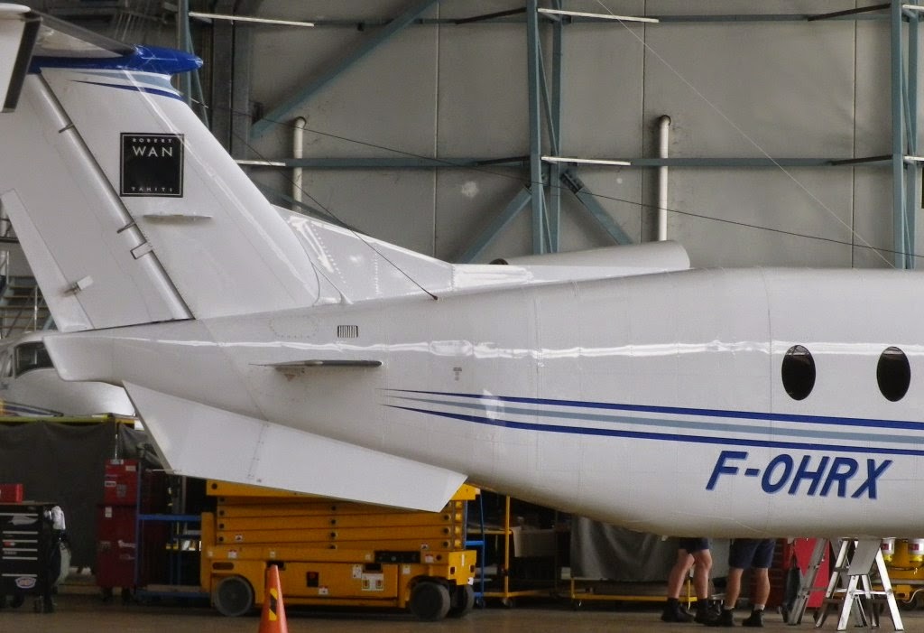 Far North Queensland Skies: Wanair Beech 1900 F-OHRX